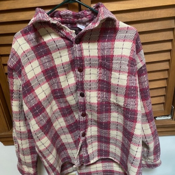 International News | Shirts | Vintage International News Long Sleeve ...